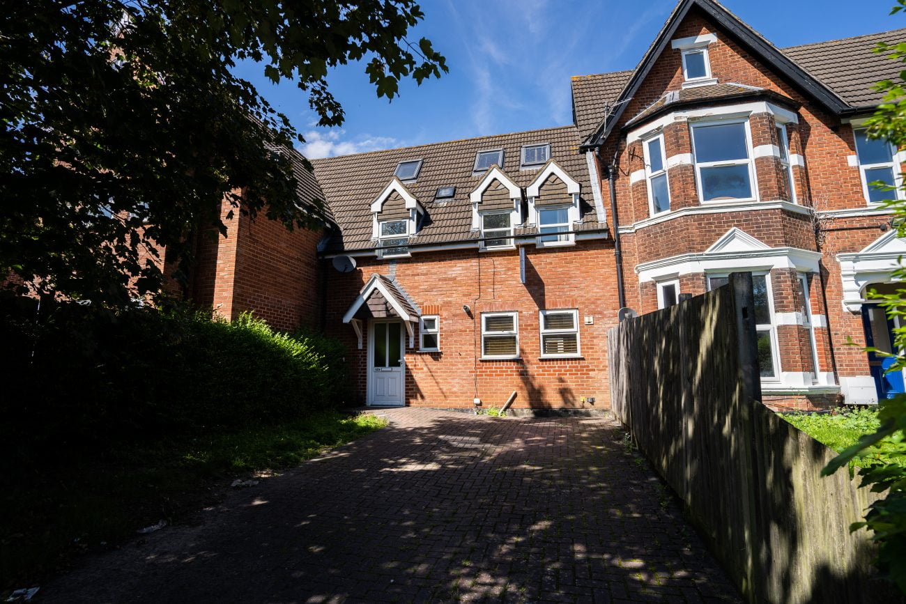 Hill Lane, SO15 5BA - Students. Neighbourhoods. Friendships.
