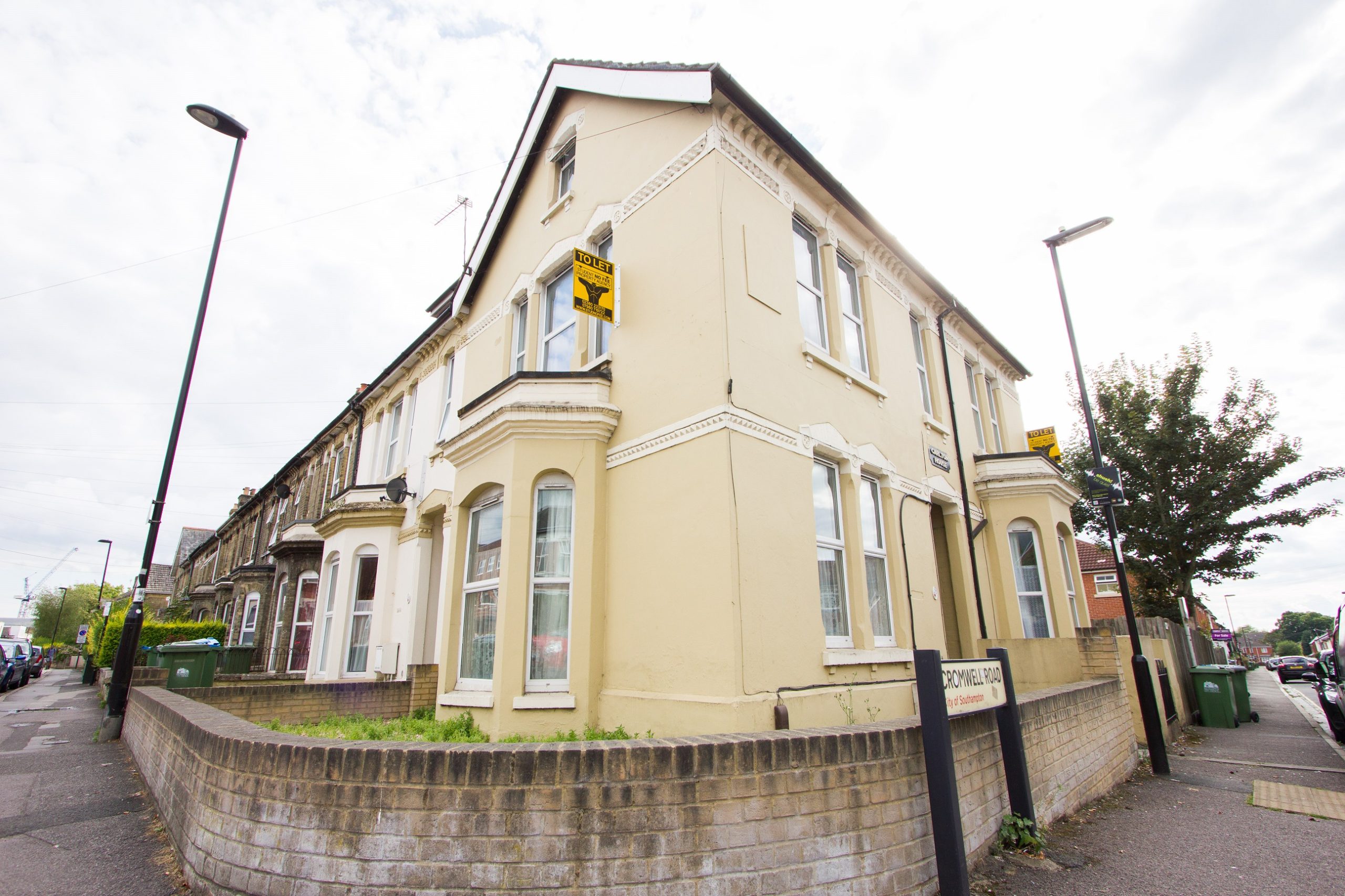Carlton Road, SO15 2HQ - Students. Neighbourhoods. Friendships.