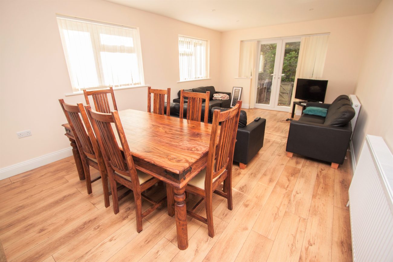 Burlington Road, SO15 2FQ - Students. Neighbourhoods. Friendships.